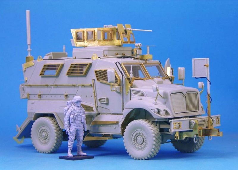 4×4 MRAP Truck Full kit - Legend LF1235 - NET-MAQUETTES