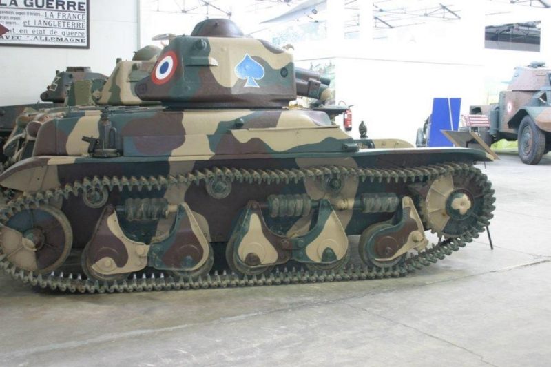 Renault R35 - WalkAround - NET-MAQUETTES