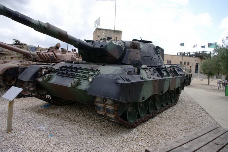 Leopard 1 Tank - WalkAround - Photos - English