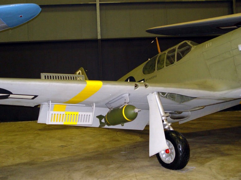 North American A-36A Apache - Photos & Video - NET-MAQUETTES