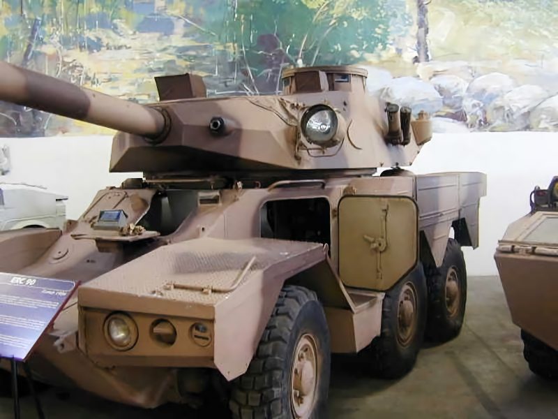 Panhard ERC 90 Sagaie - Fotos y Vídeo - NET-MAQUETTES