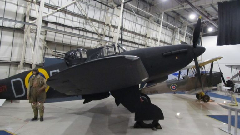 Boulton Paul Defiant - Photos & Video - NET-MAQUETTES