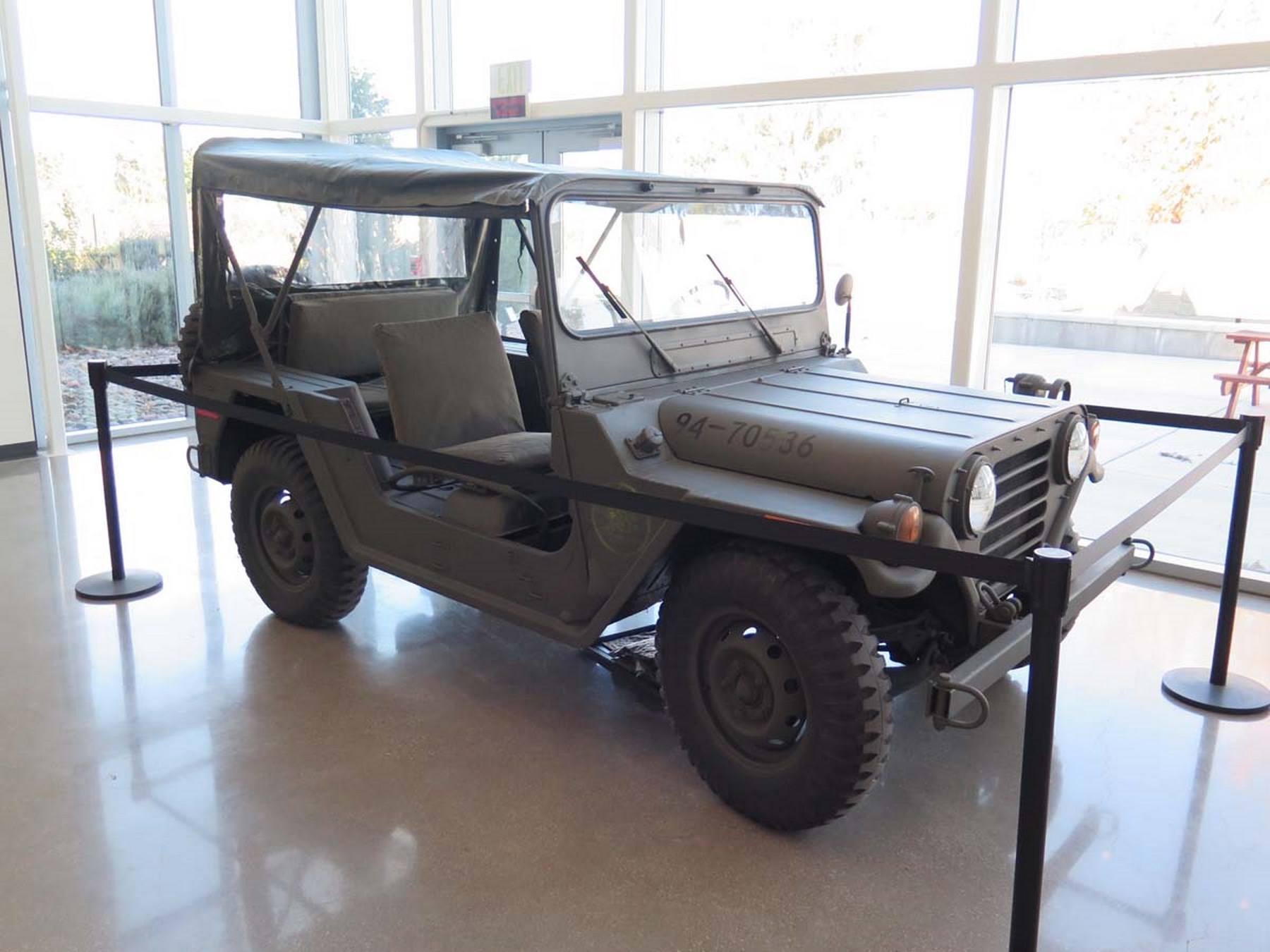 M151 - Photos - English