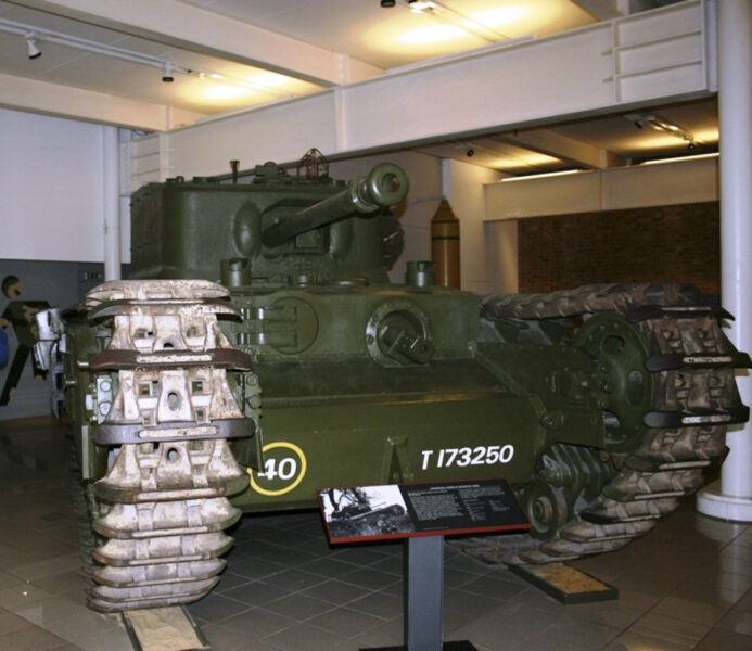 Churchill tank - Photos & Video - NET-MAQUETTES
