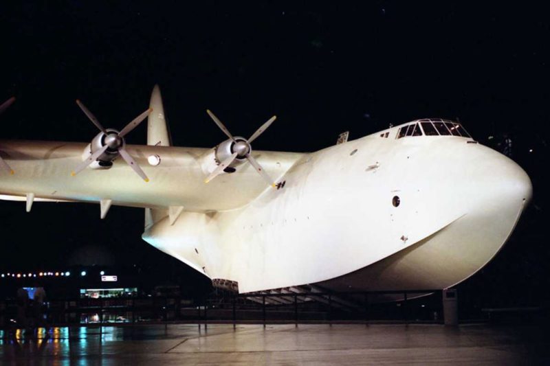 Hughes H-4 Hercules - ja
