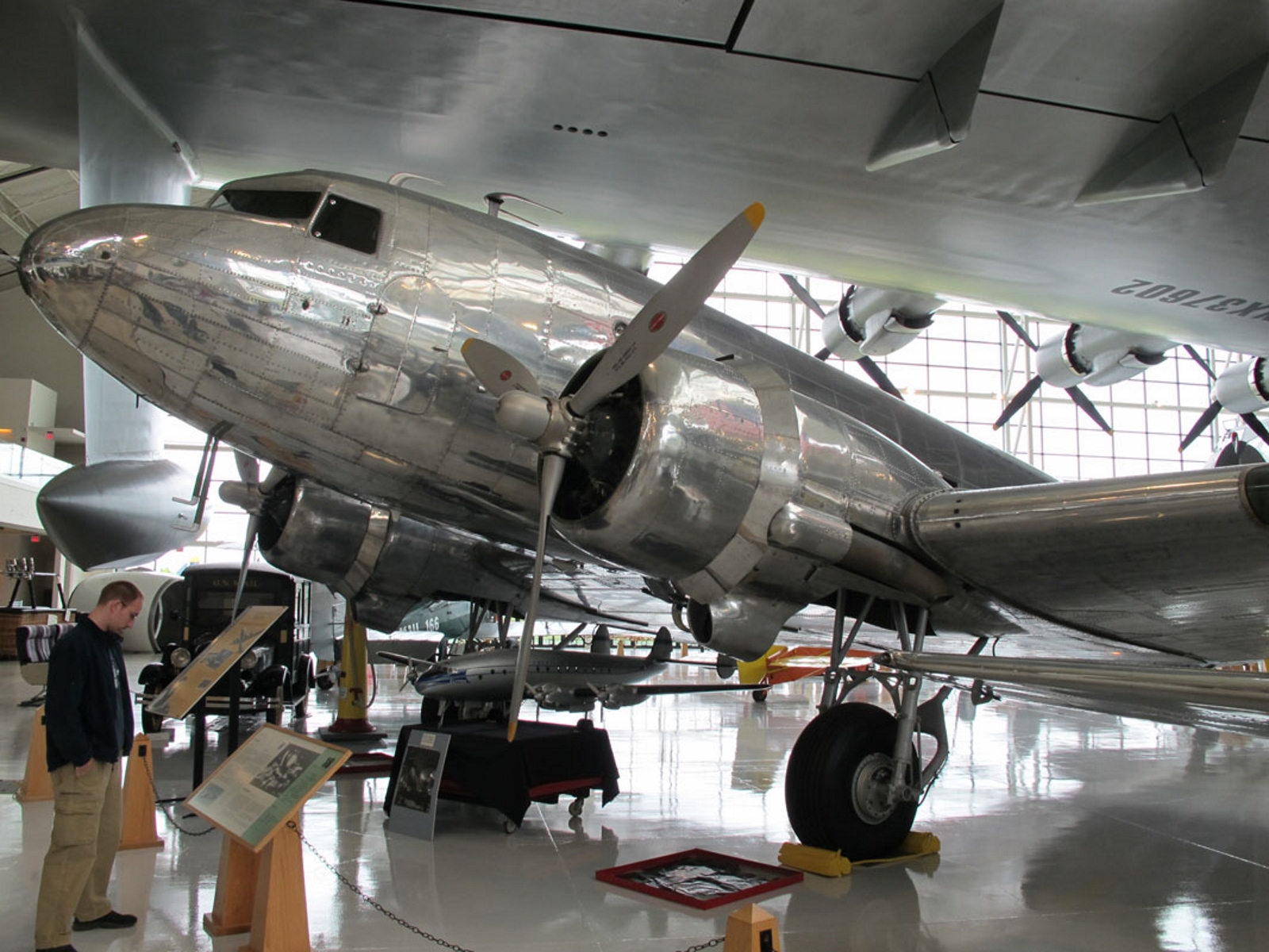 Douglas DC-3 - English