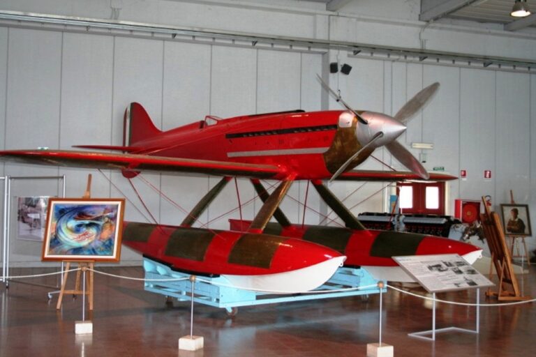 Macchi M.C.72 - 写真&ビデオ - NET-MAQUETTES