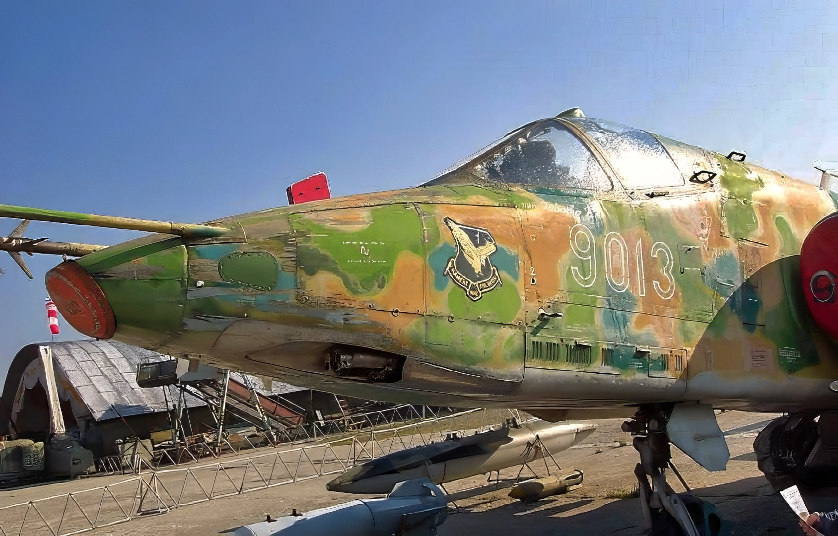 Sukhoi Su-25 - Photos & Videos - NET-MAQUETTES