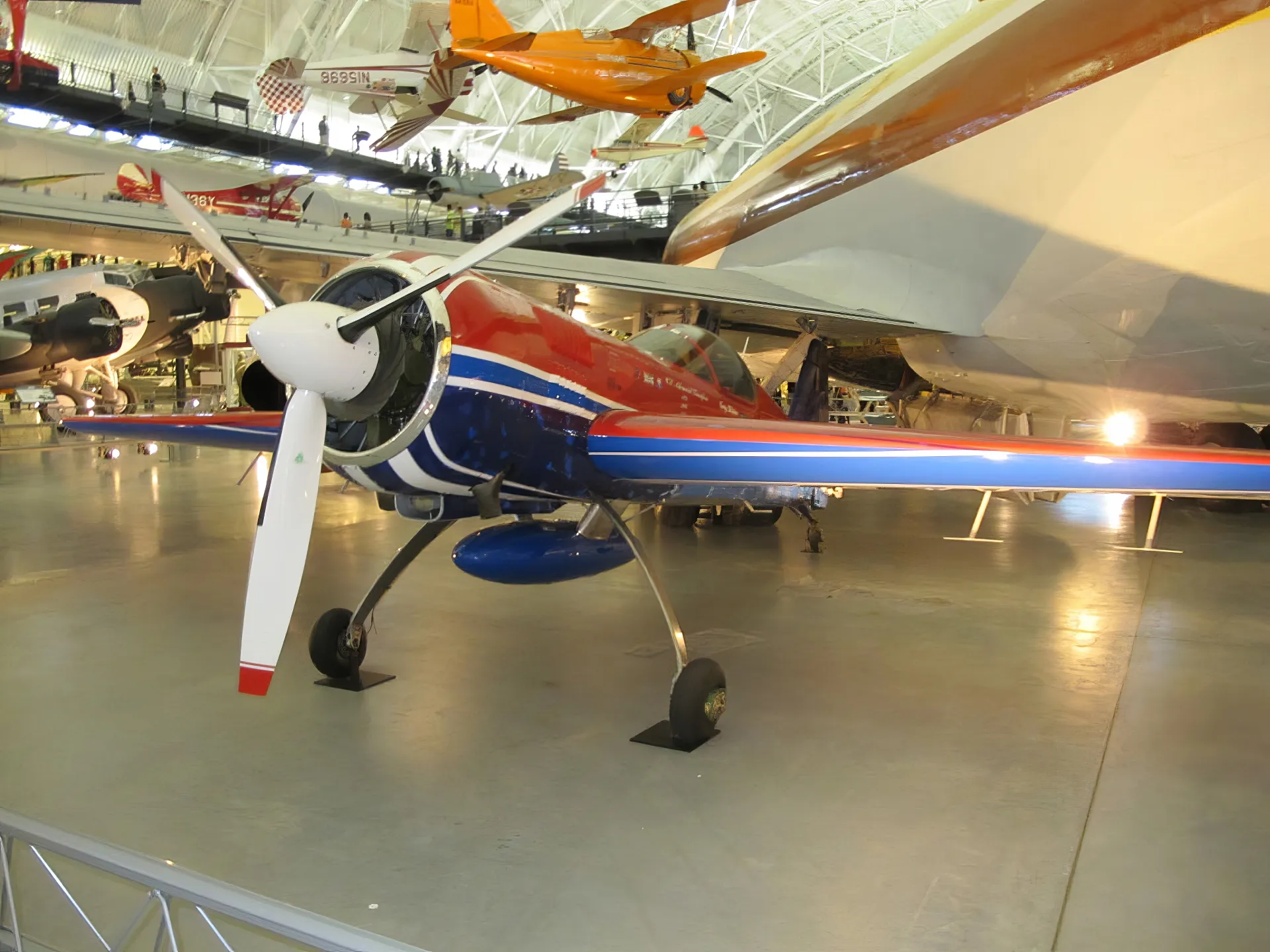 Sukhoi Su-26 - Photos & Videos - NET-MAQUETTES