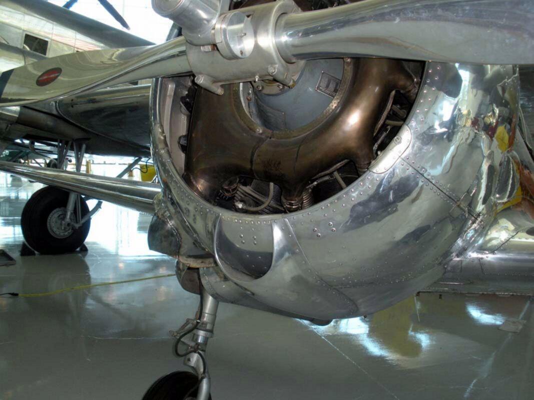 Curtiss-Wright CW-22 - Photos & Video - NET-MAQUETTES