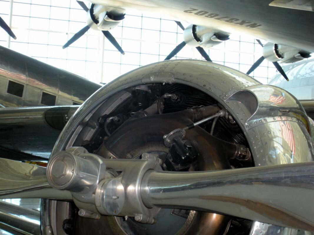 Curtiss-Wright CW-22 - Photos & Video - NET-MAQUETTES