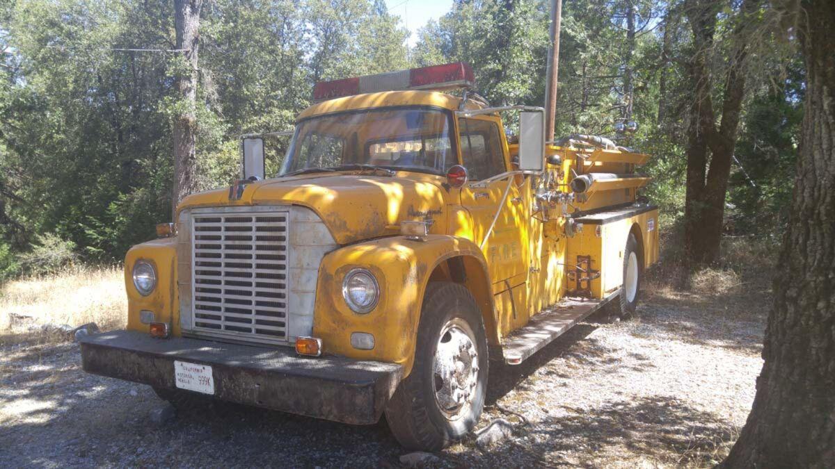 International Harvester Loadstar Firetruck - Photos & Videos - NET ...