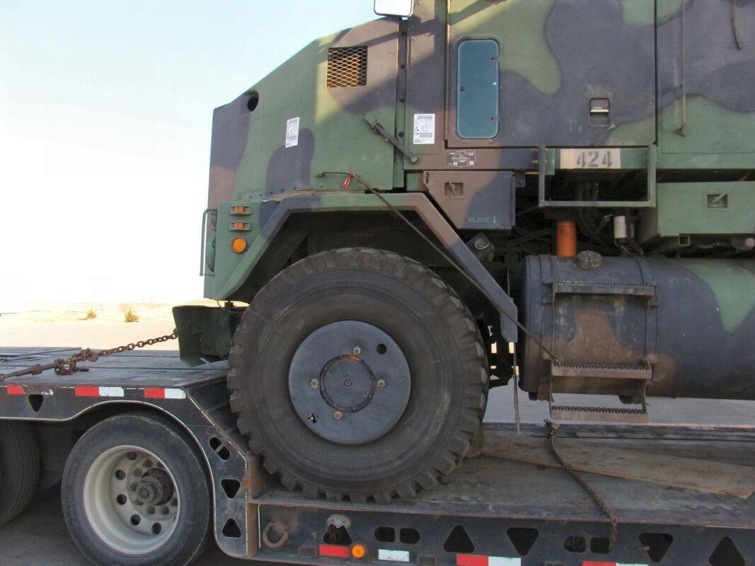 Heavy Equipment Transport System - Walk Around - NET-MAQUETTES