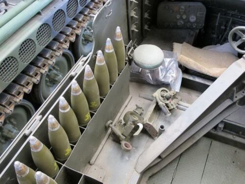 M7B2 Priest - Walk Around - NET-MAQUETTES