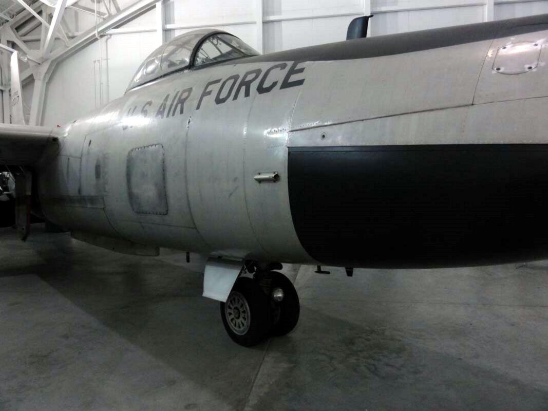 North American B-45 Tornado - Photos & Video - NET-MAQUETTES