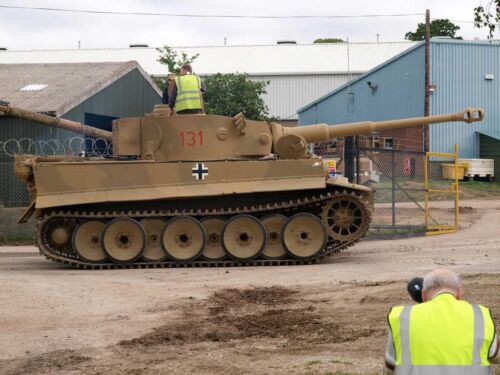 Tiger Tank in action - WalkAround - NET-MAQUETTES