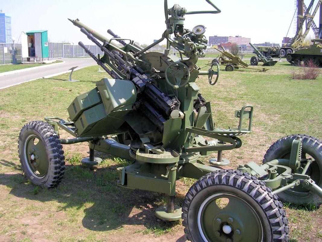 ZPU 대공 - 산책 - 넷 마케트